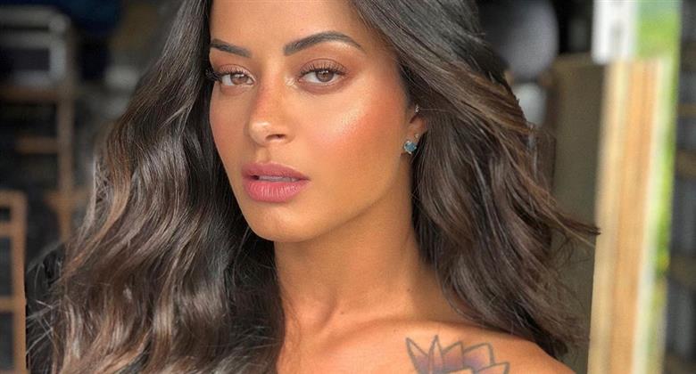 Aline Riscado posa nua em cachoeira no Jalapão: "Momento mágico" RedeTV!