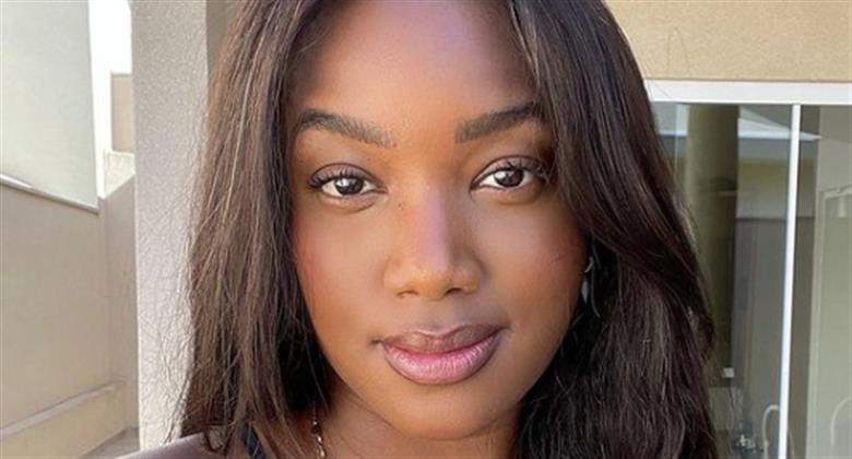 Iza surge deslumbrante em bastidores de ensaio para seu novo álbum RedeTV!